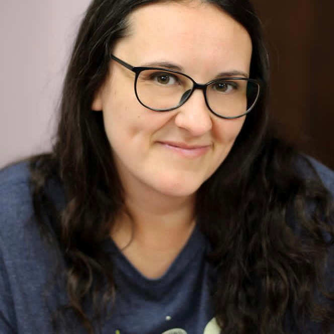 Tammy Subia – Queer in the Middle